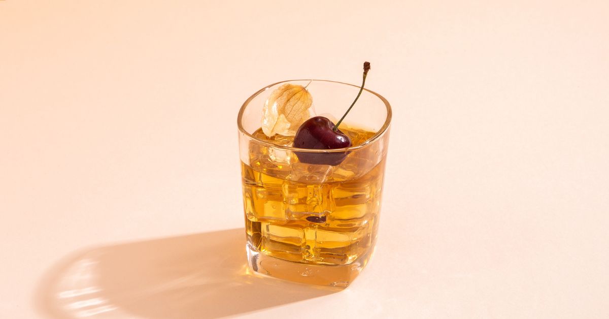 Ly Rock (Old Fashioned) Là Gì? Lý Do Loại Này Được Ưa Chuộng